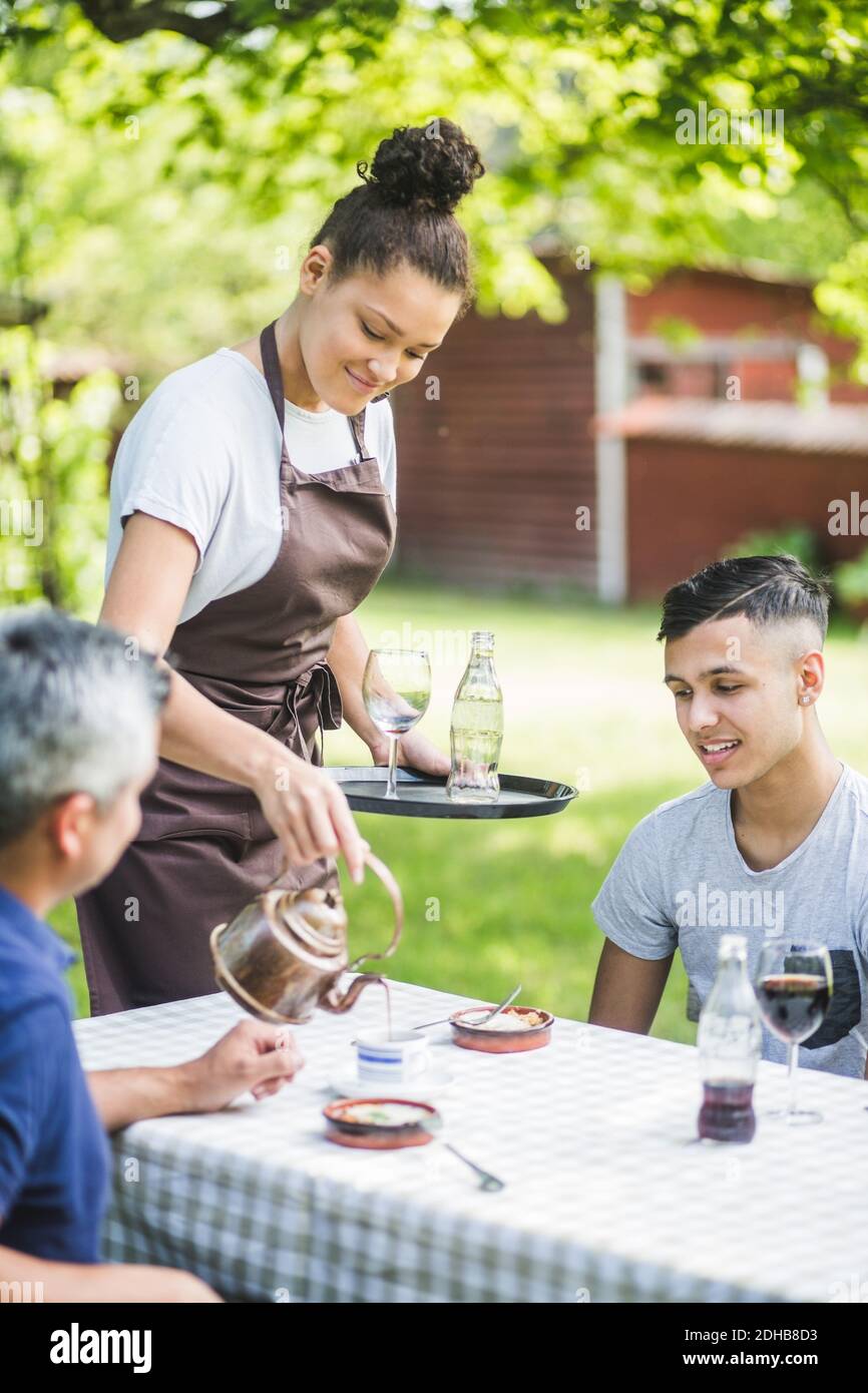 Person table hi-res stock photography and images - Alamy