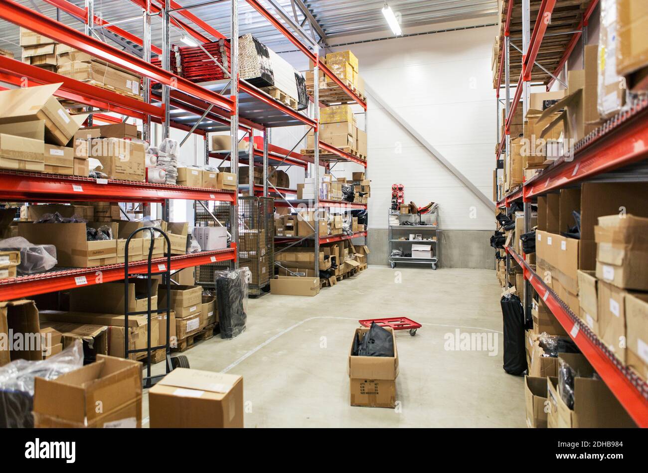 Cardboard box compartments hi-res stock photography and images - Alamy