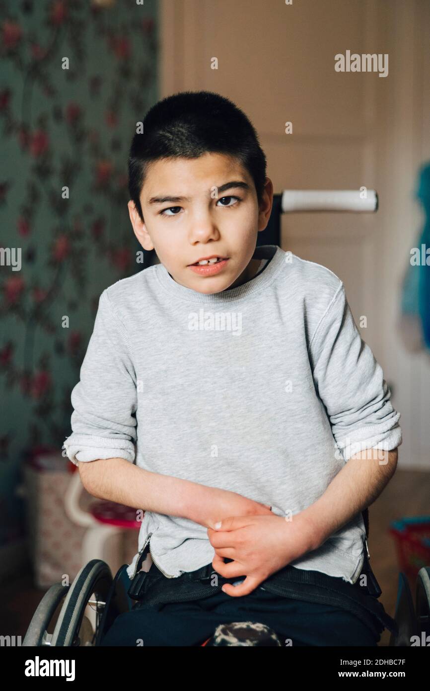 Cerebral palsy children hi-res stock photography and images - Alamy