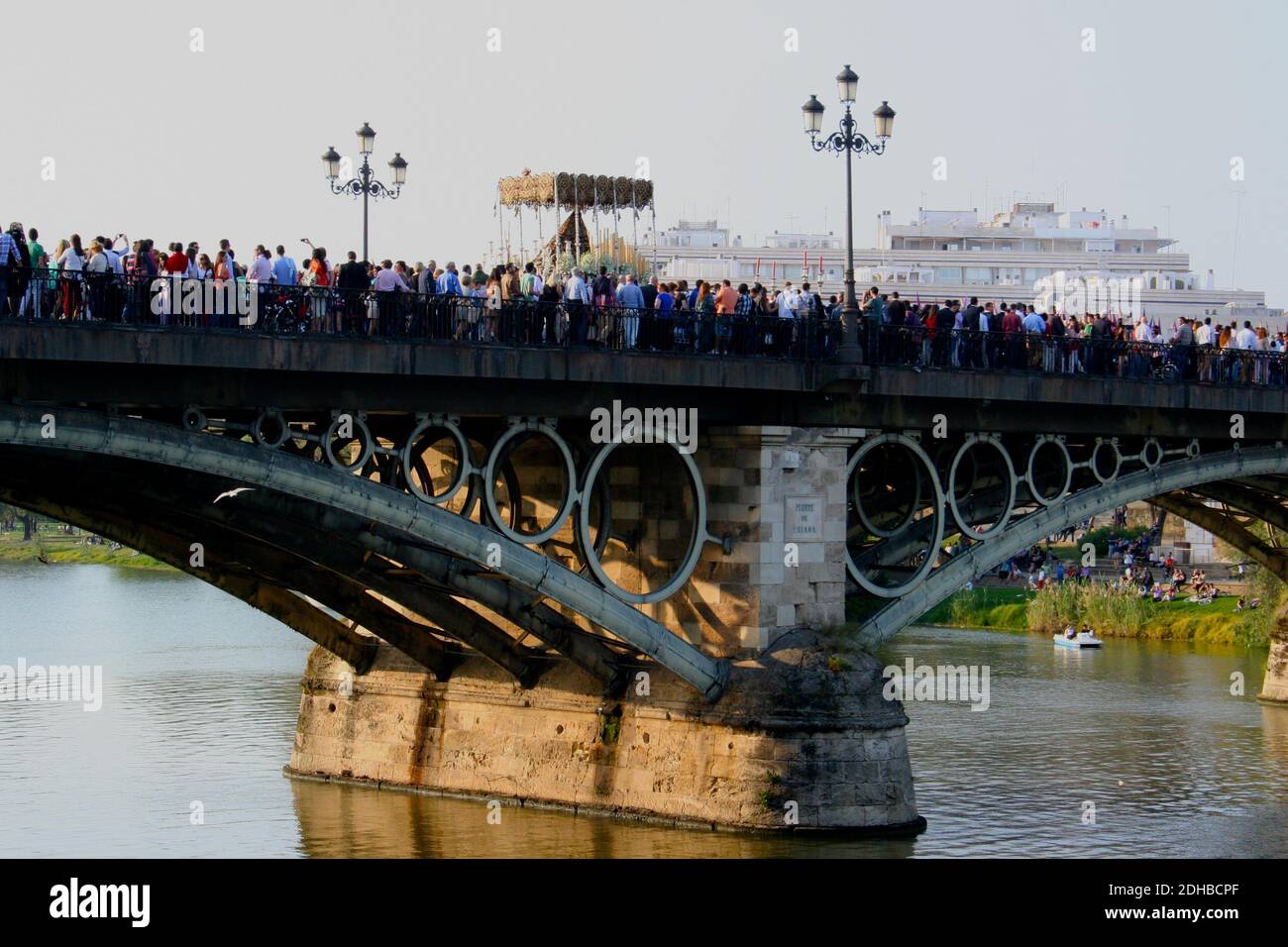 Our lady of hope macarena hi-res stock photography and images - Alamy