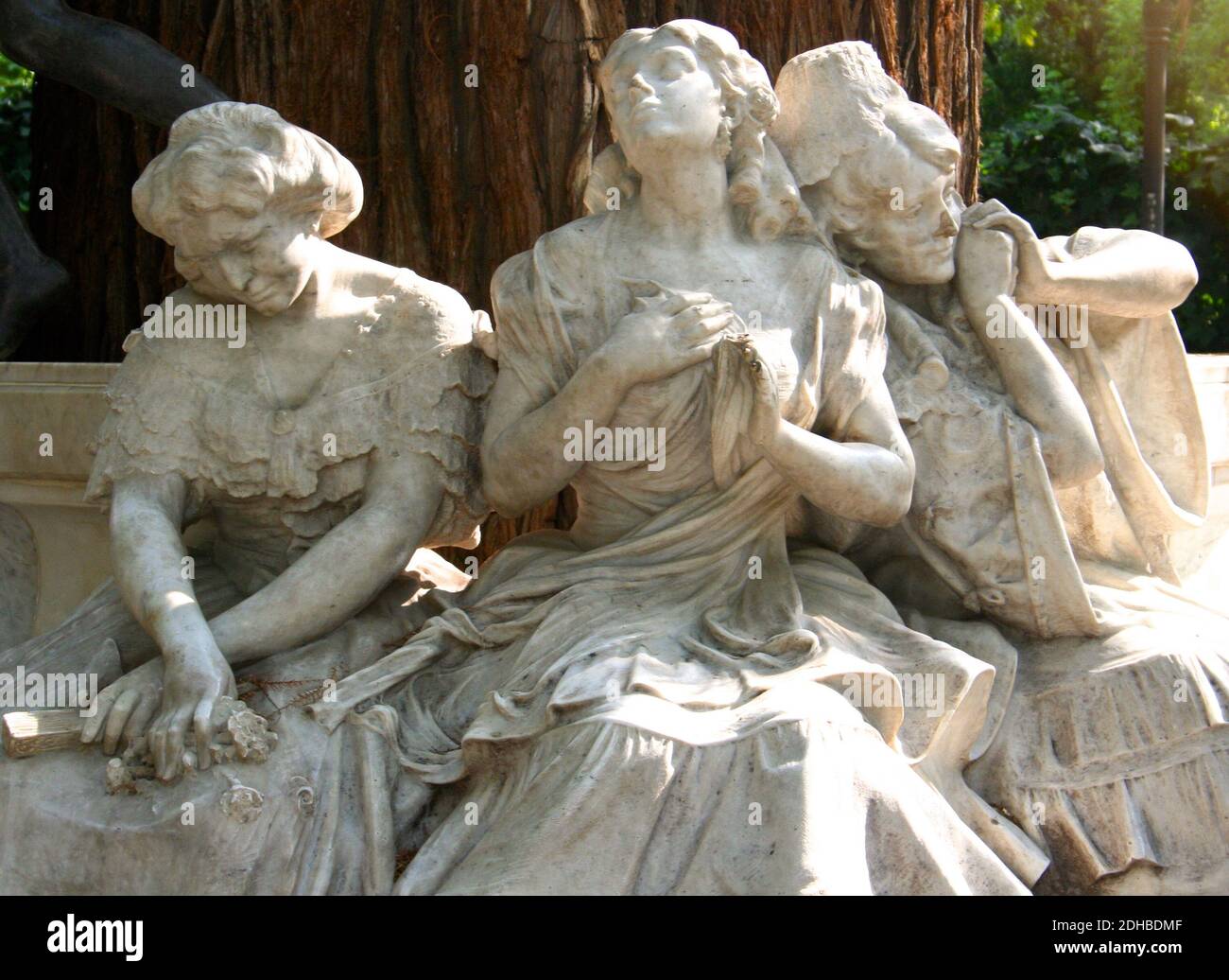 Detail of the white marble Monument to Bécquer by sculptor Federico ...