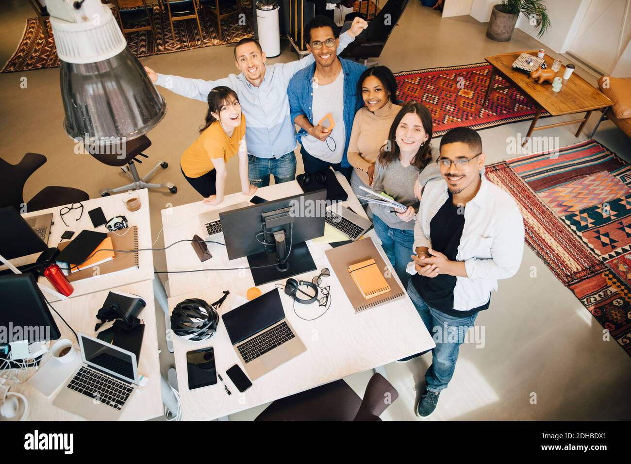 Standing working high desk hi-res stock photography and images - Alamy