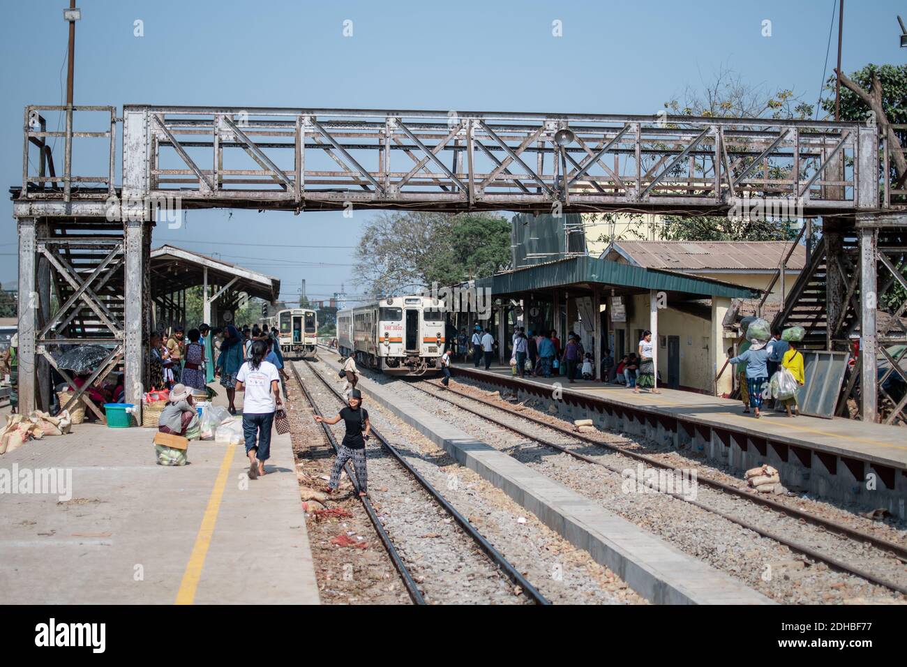 Myanmar railroad station hi-res stock photography and images - Alamy