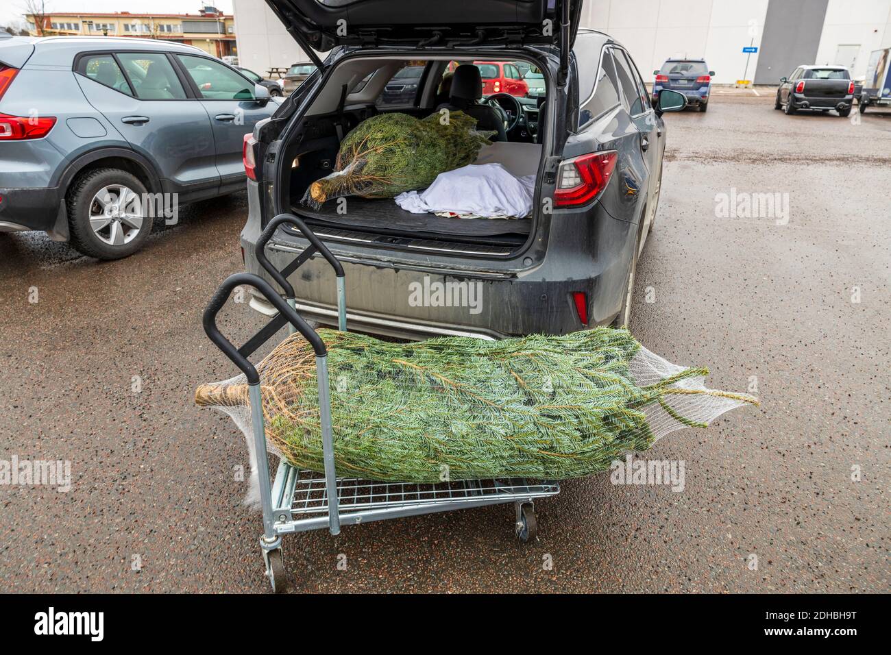 Packed ready for transport hi-res stock photography and images - Alamy