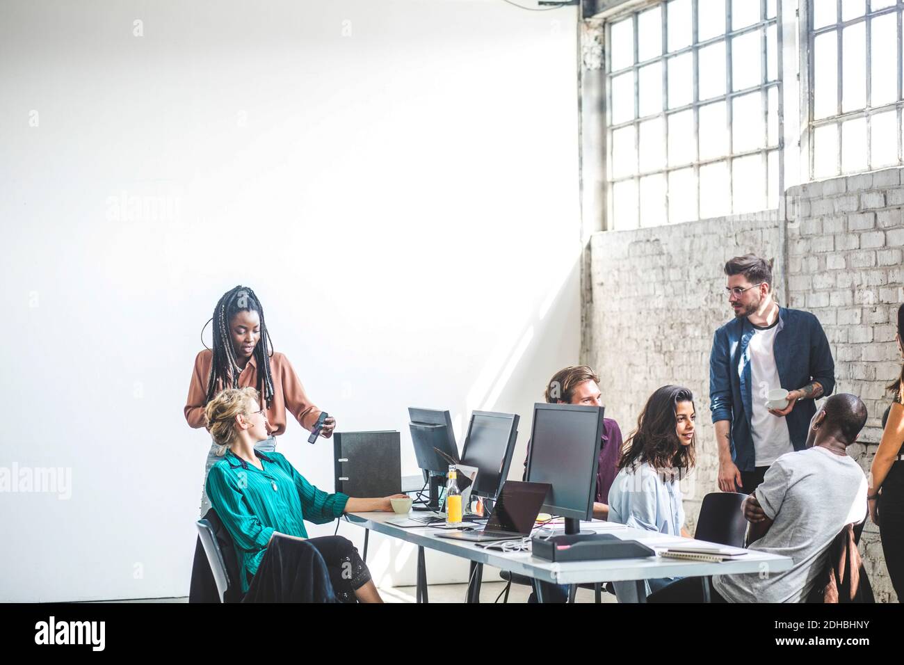 Mobile work innovation hi-res stock photography and images - Alamy