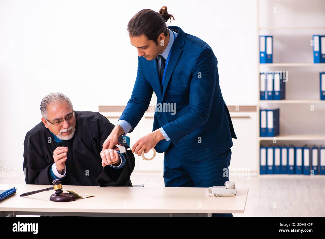 Forensic evidence courtroom hi-res stock photography and images - Alamy