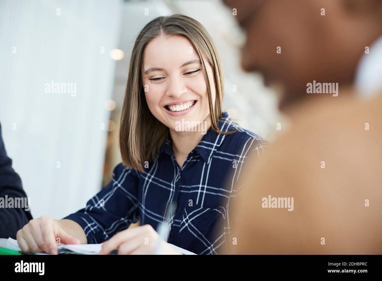 American university student smiling hi-res stock photography and images ...