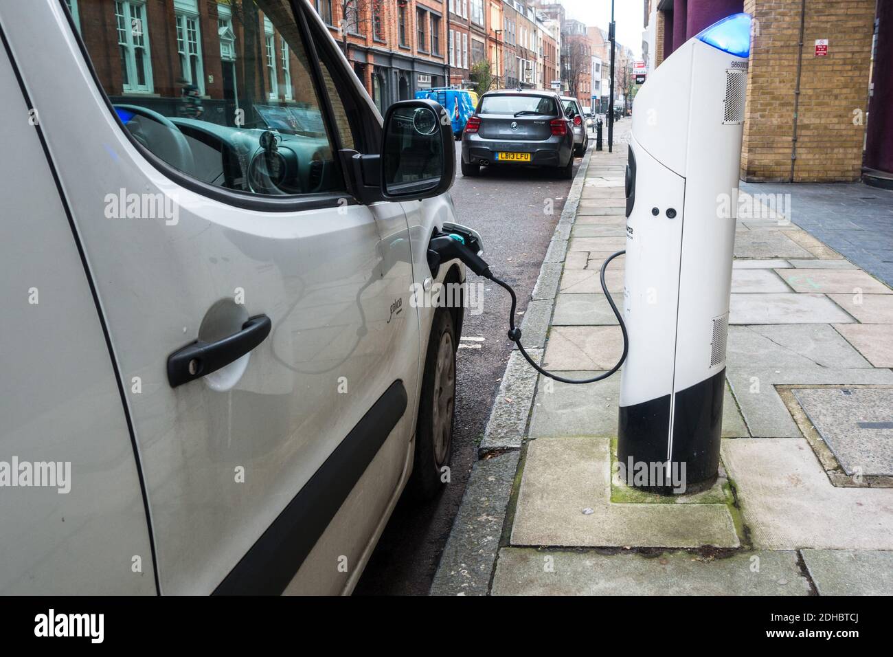 Electric van charge London on roadside charging pod Stock Photo - Alamy
