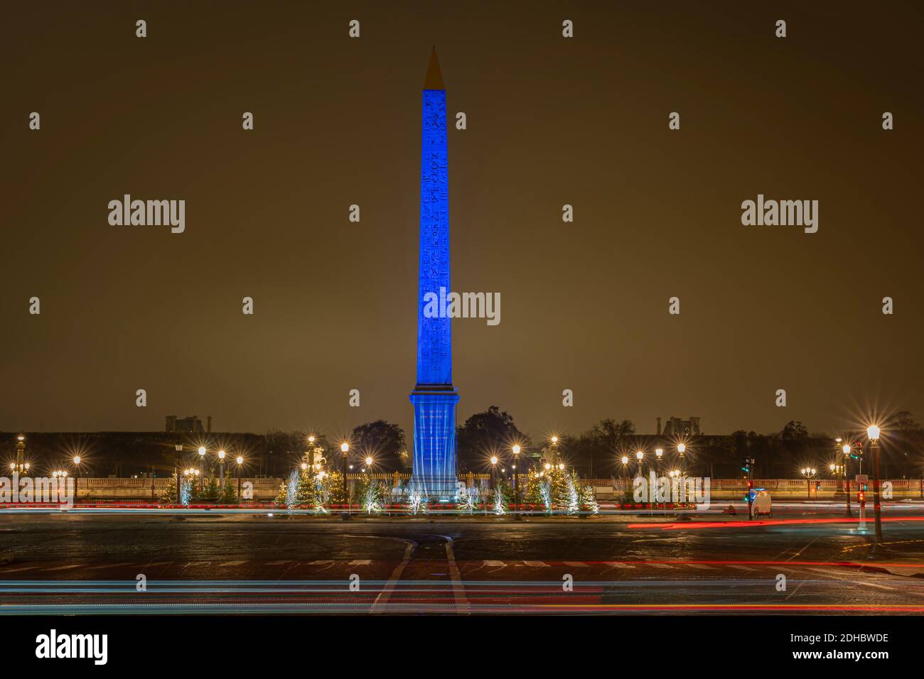 Elysees avenue concorde obelisk louvre hi-res stock photography and ...