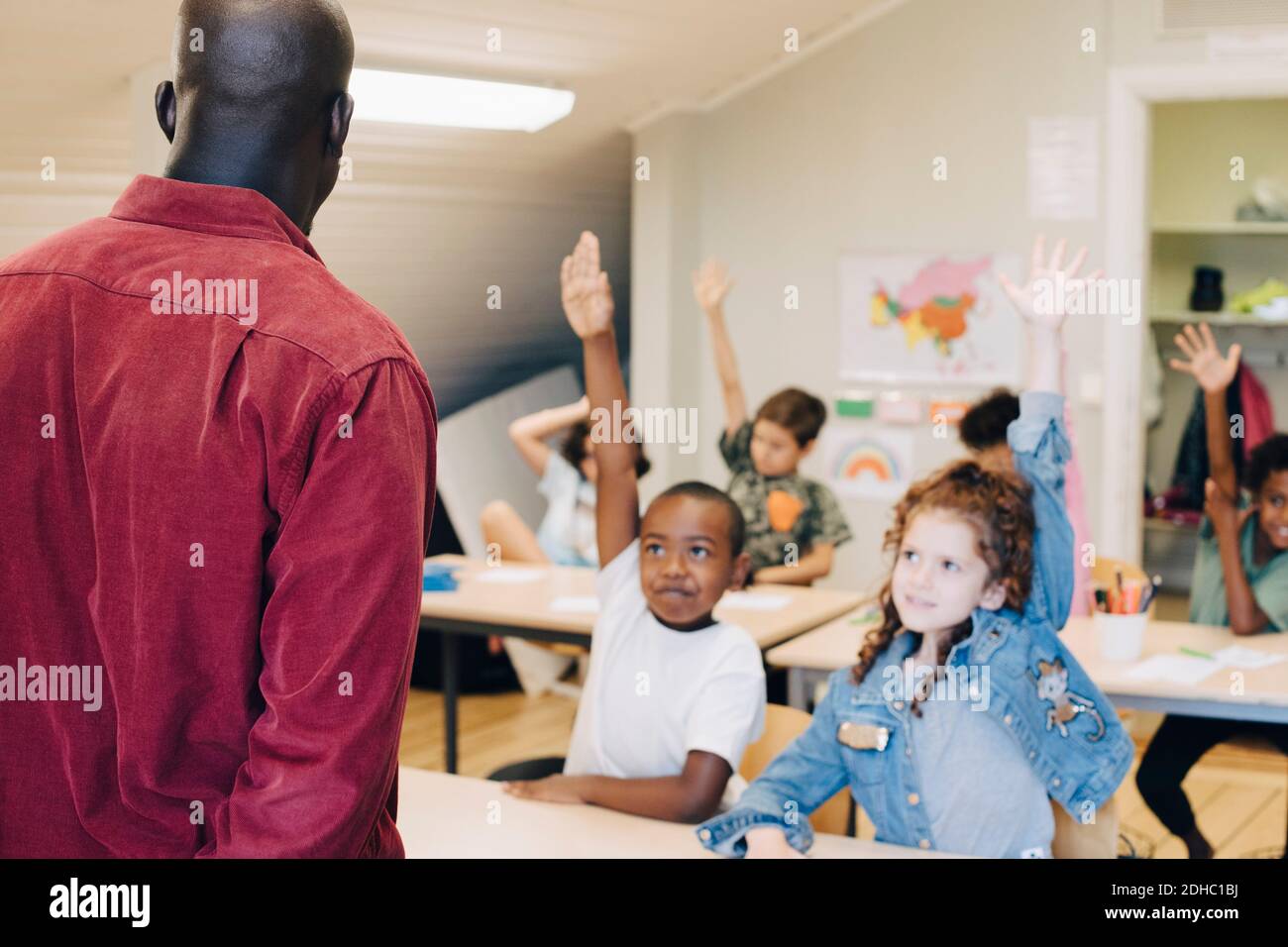 Children teacher school talking table hi-res stock photography and ...