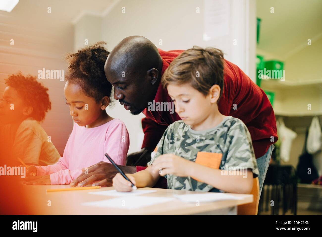 Adult classroom hi-res stock photography and images - Alamy