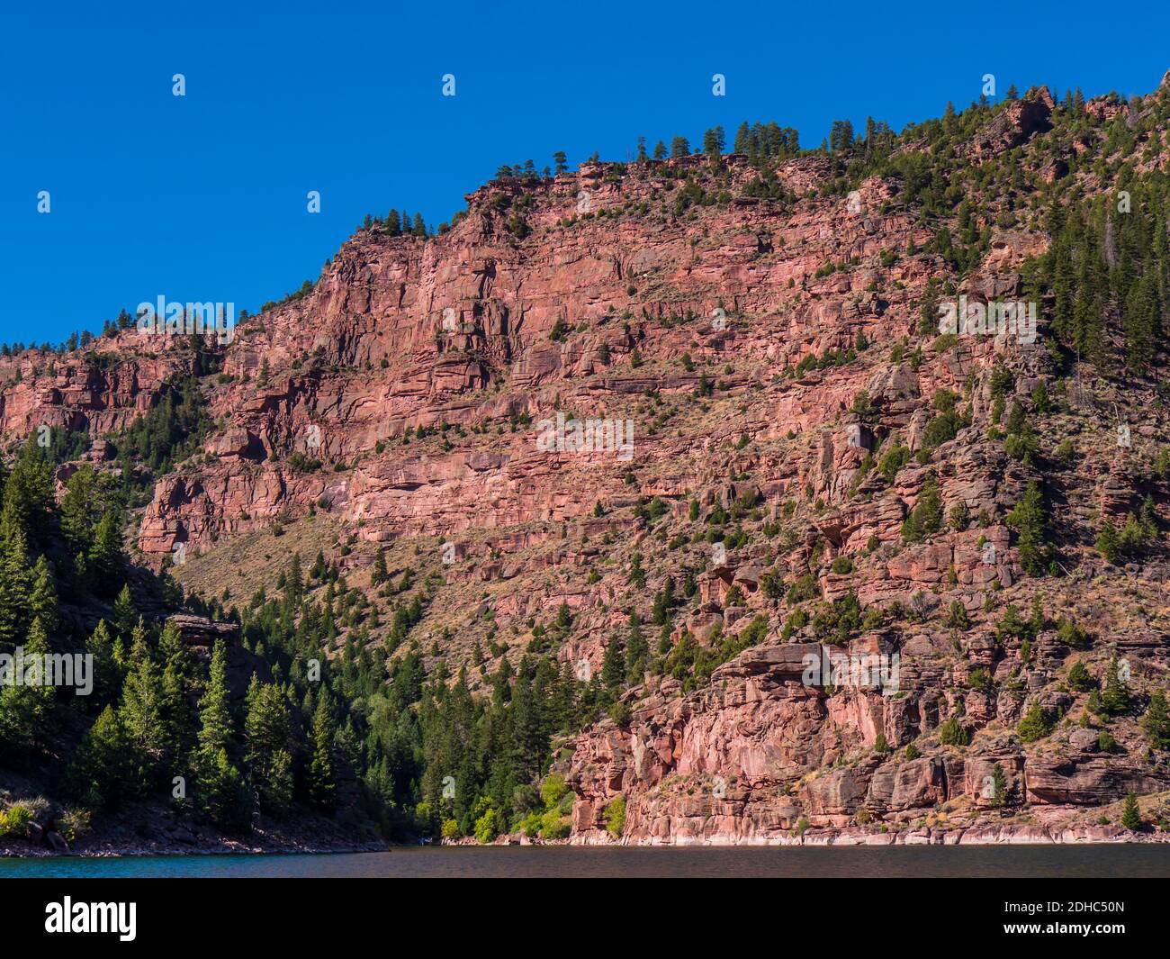 Canyon walls, Flaming Gorge Reservoir, Flaming Gorge National ...