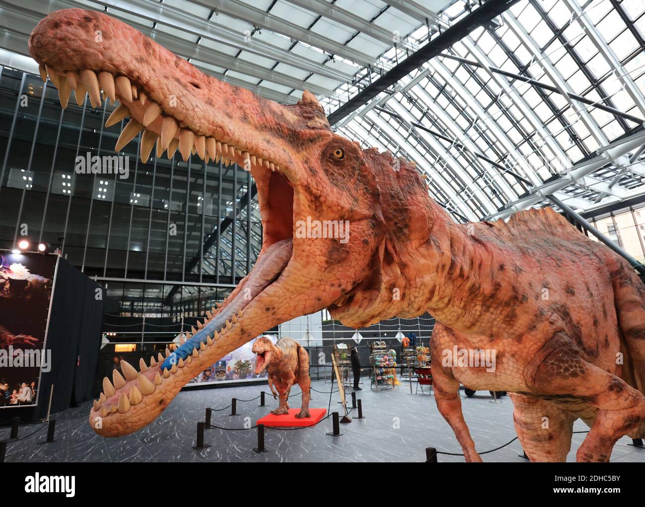 Dinosaurs art hi-res stock photography and images - Alamy