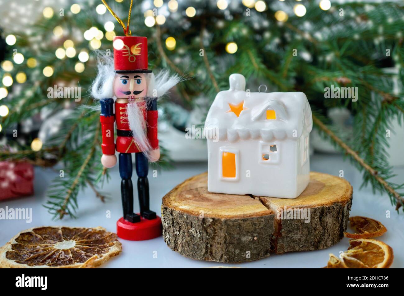 Nutcracker figure hi-res stock photography and images - Alamy
