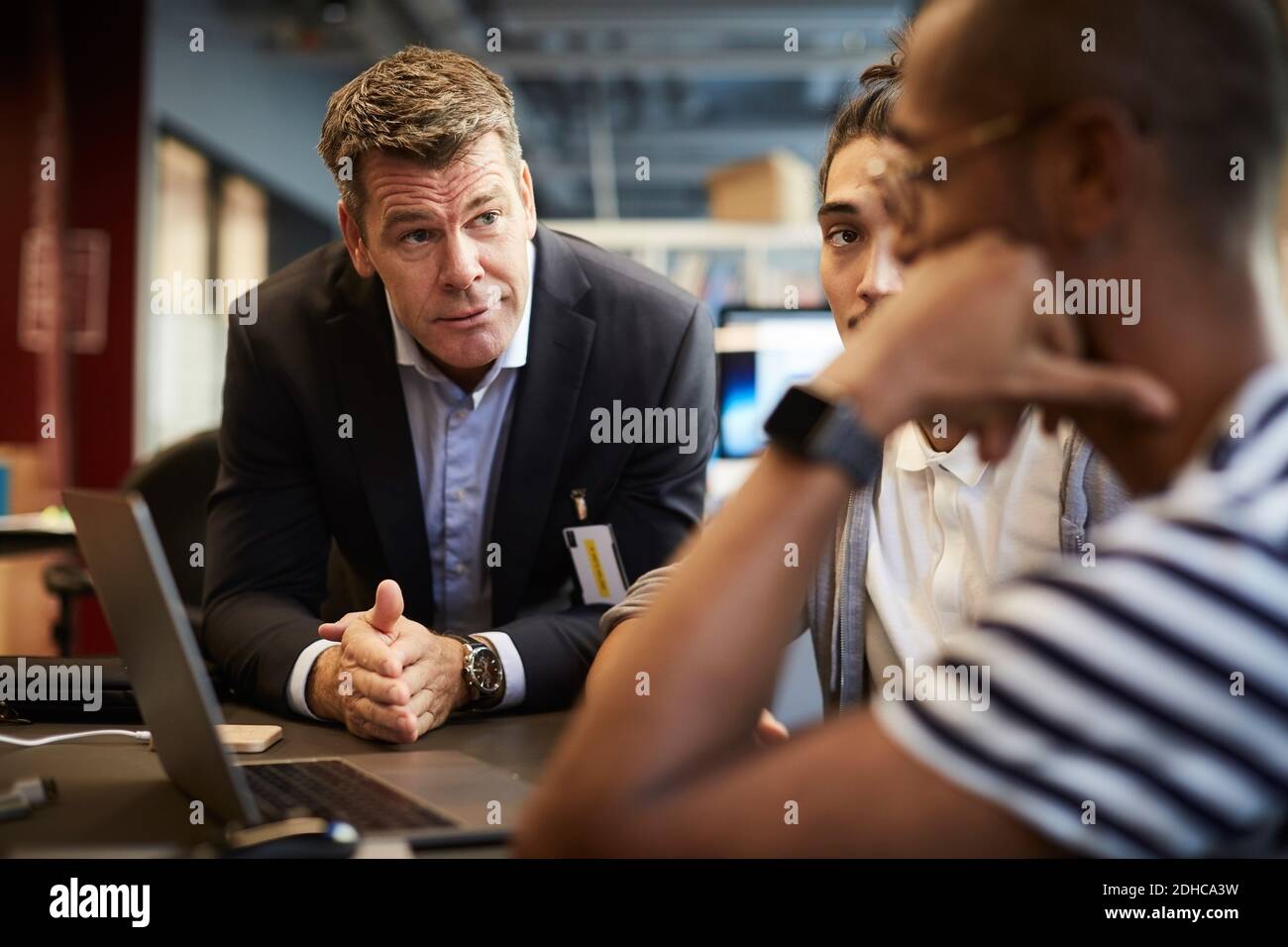 Bank office desk hi-res stock photography and images - Alamy