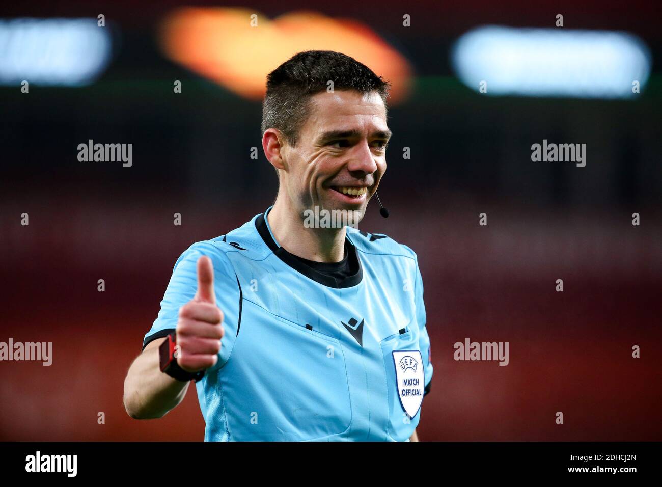 EINDHOVEN, NETHERLANDS - DECEMBER 10: referee Kevin Clancy before the ...