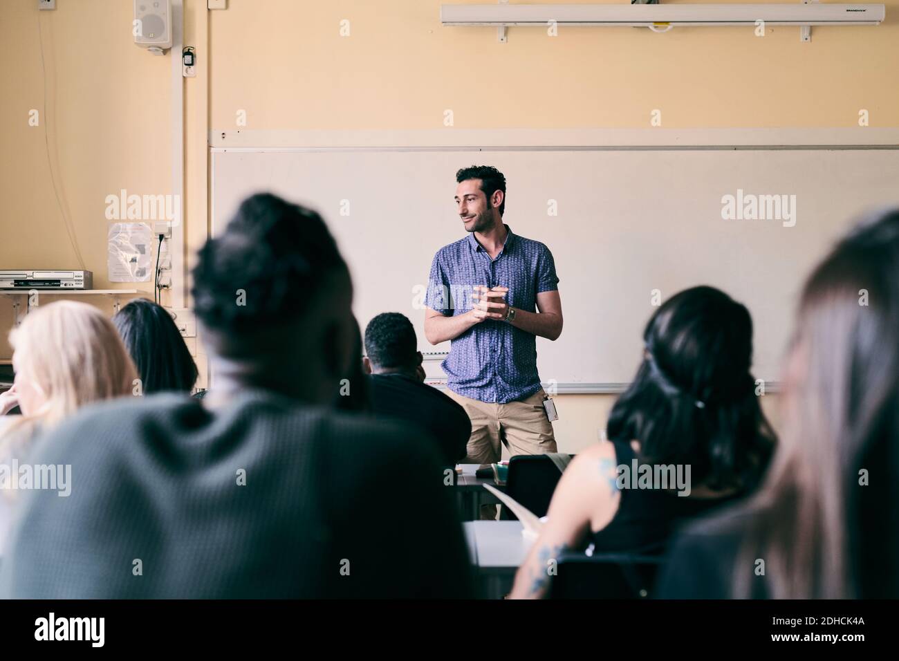 Male teacher classroom hi-res stock photography and images - Alamy