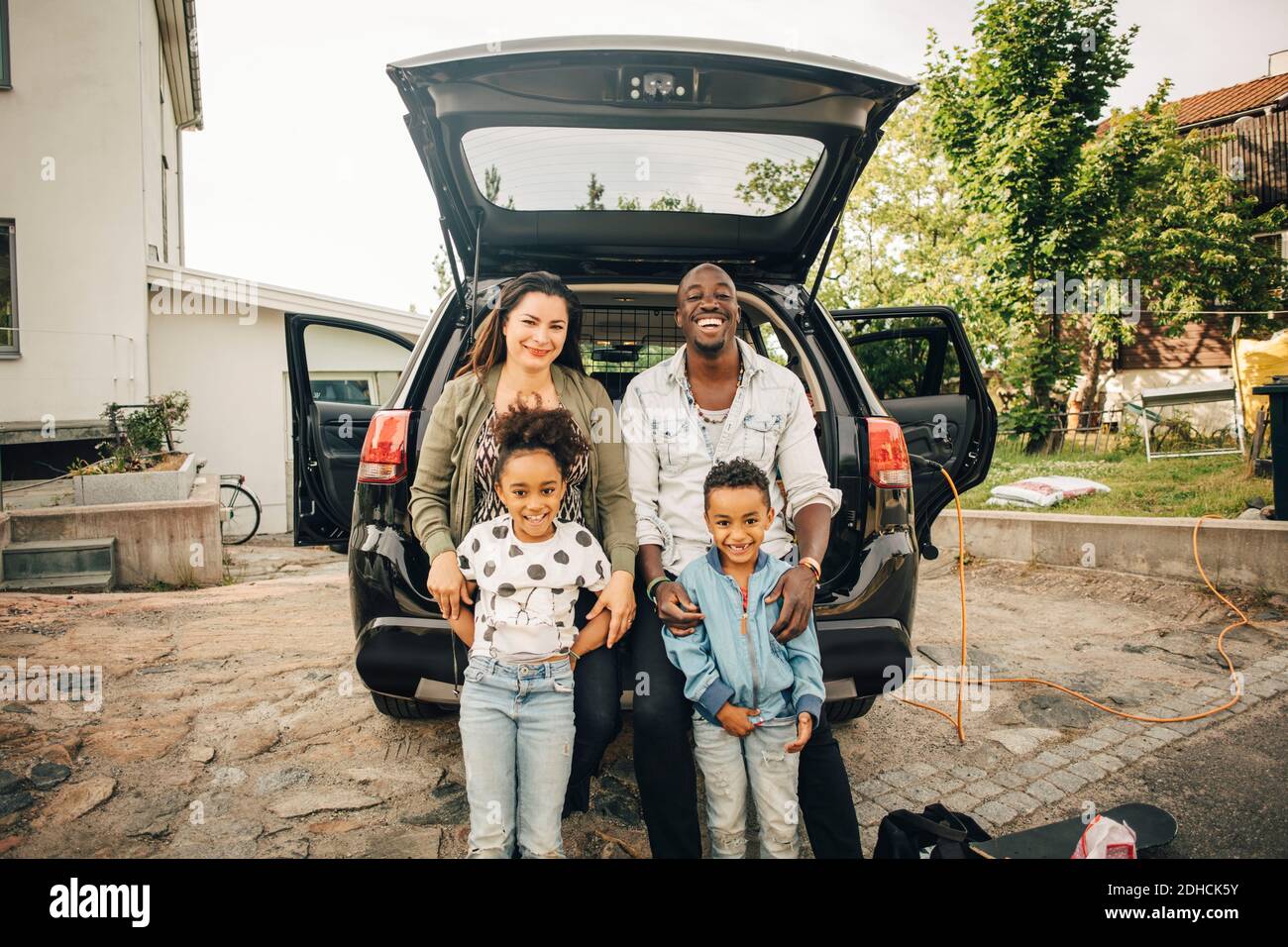 Front trunk electric car hi-res stock photography and images - Alamy
