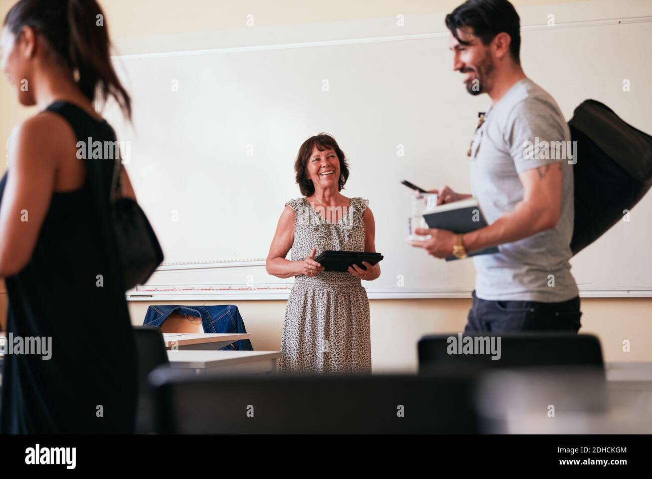 Indian digital classroom hi-res stock photography and images - Alamy