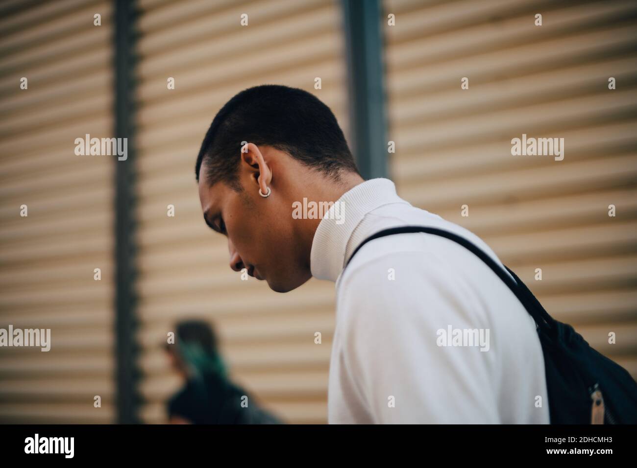 Man looking down hi-res stock photography and images - Alamy