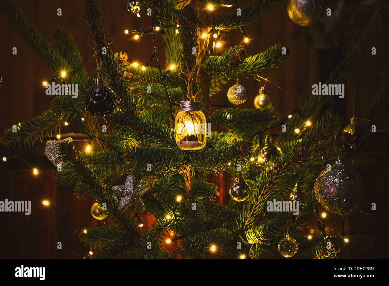 Glowing holiday ornaments hi-res stock photography and images - Alamy