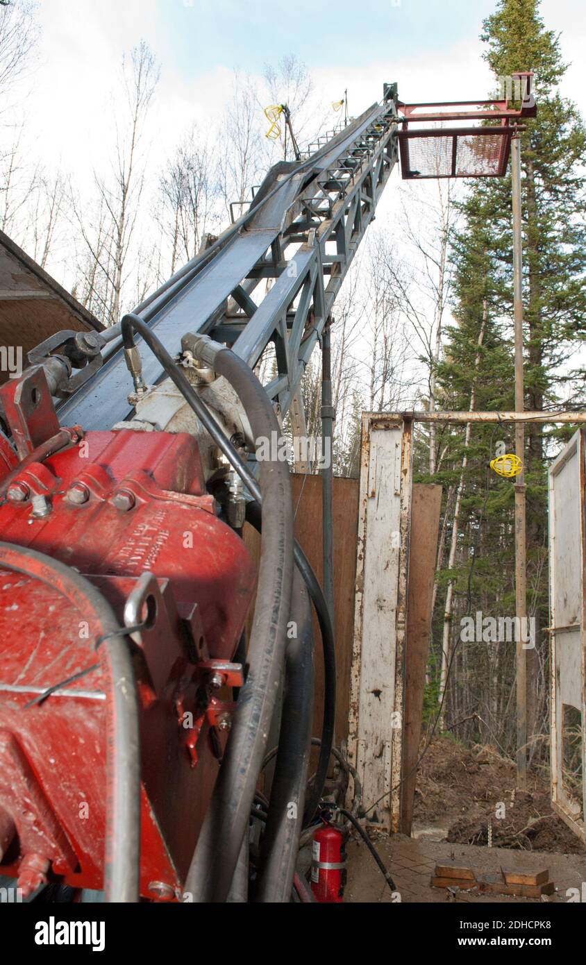 test drill rig for copper mining, digging for core samples Stock Photo ...