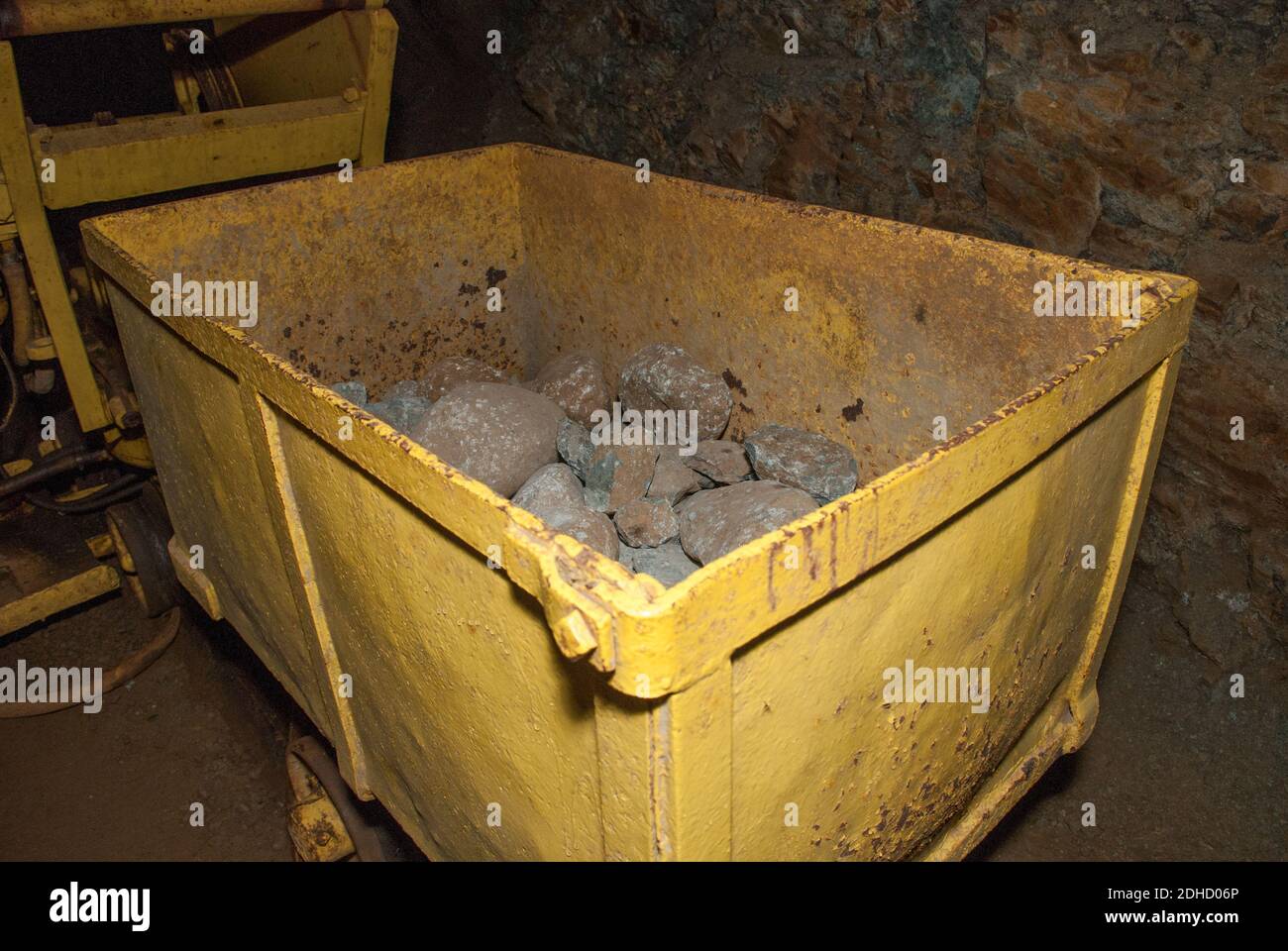 Mine car with ore in underground tunnel Stock Photo - Alamy