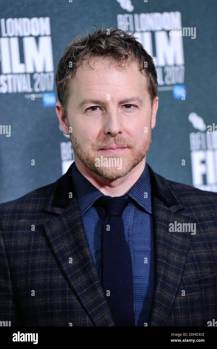 On chesil beach, film hi-res stock photography and images - Alamy