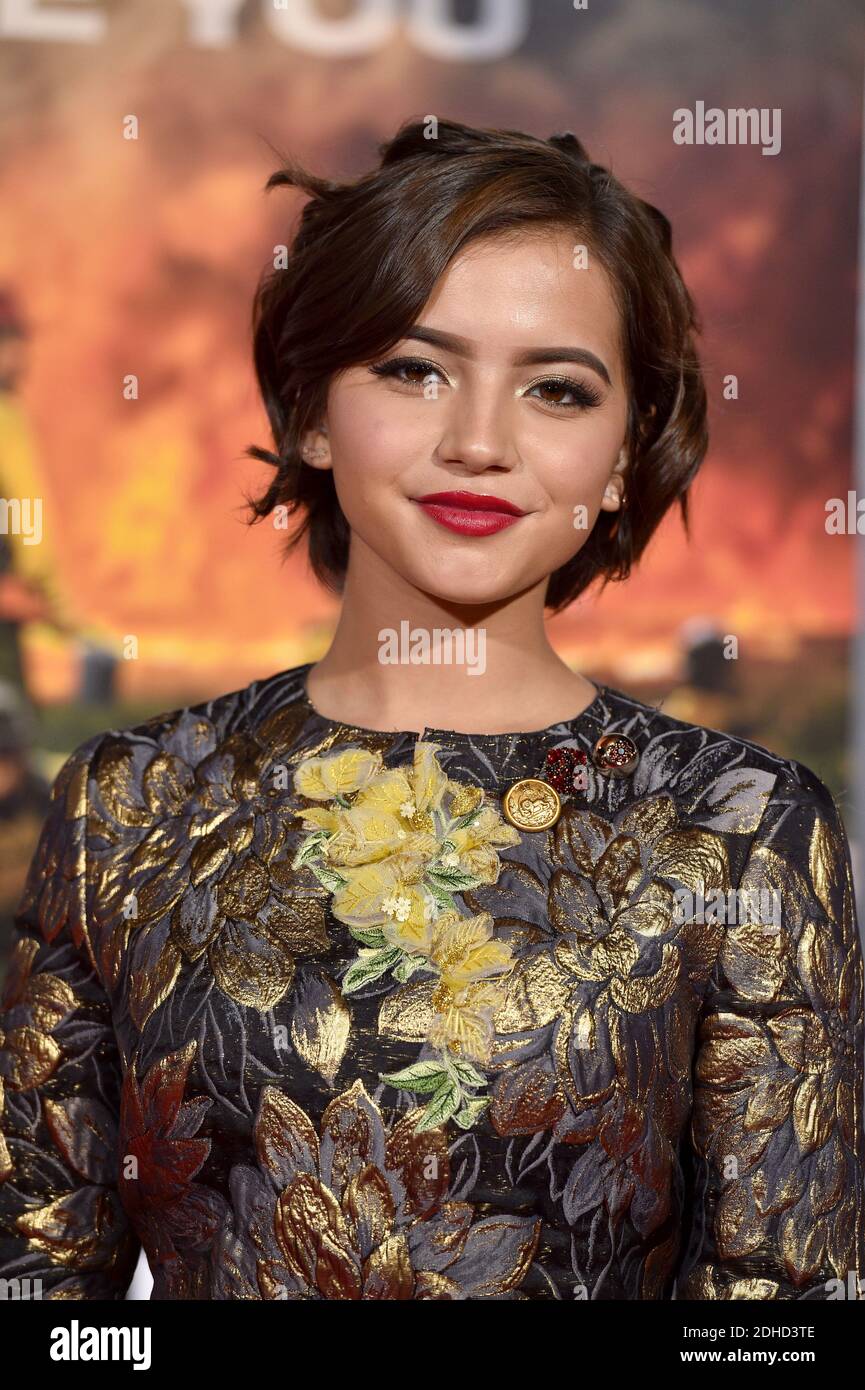 Isabela Moner attends the Premiere of Columbia Pictures Only The Brave ...