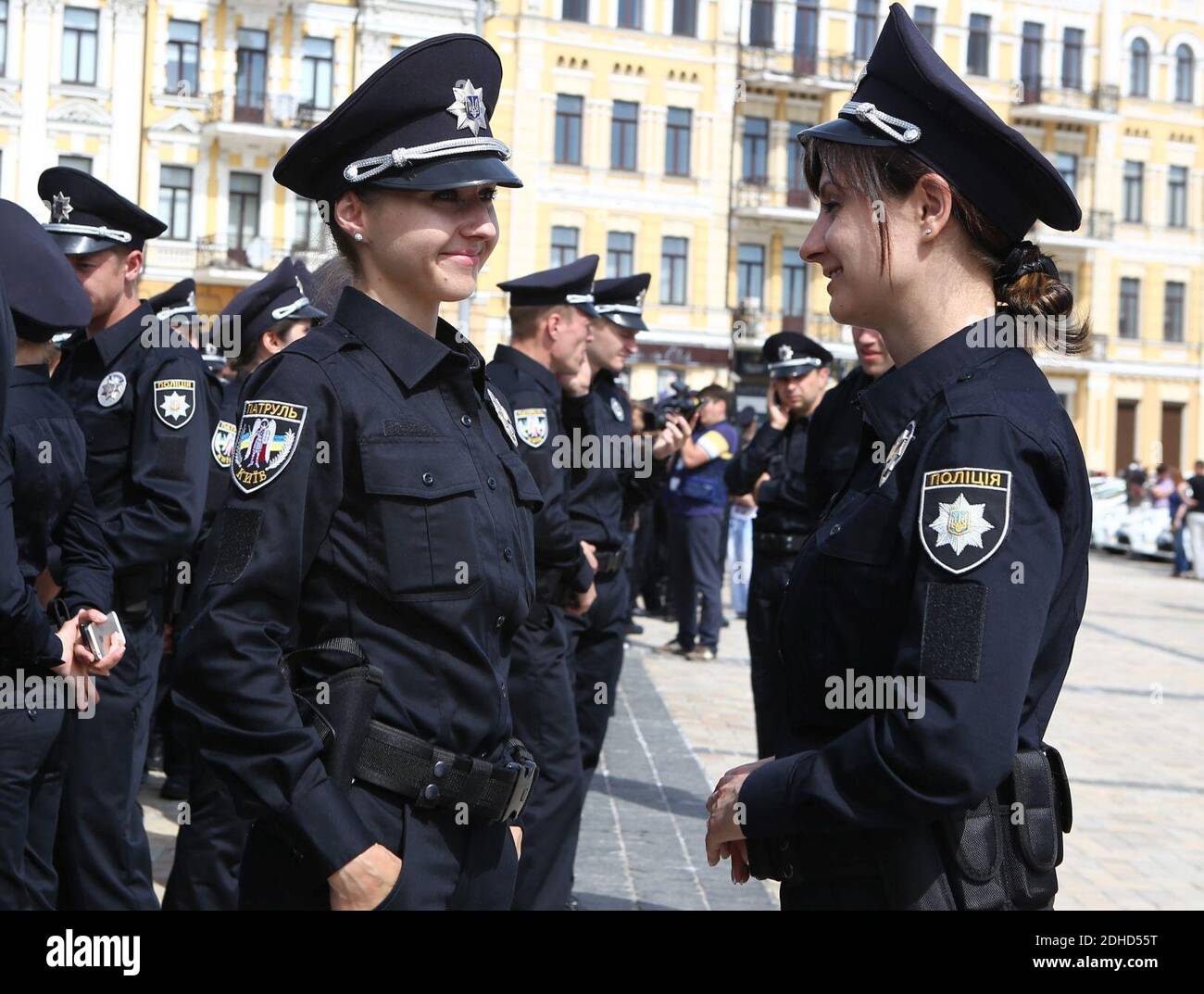 Oath ceremony hi-res stock photography and images - Alamy