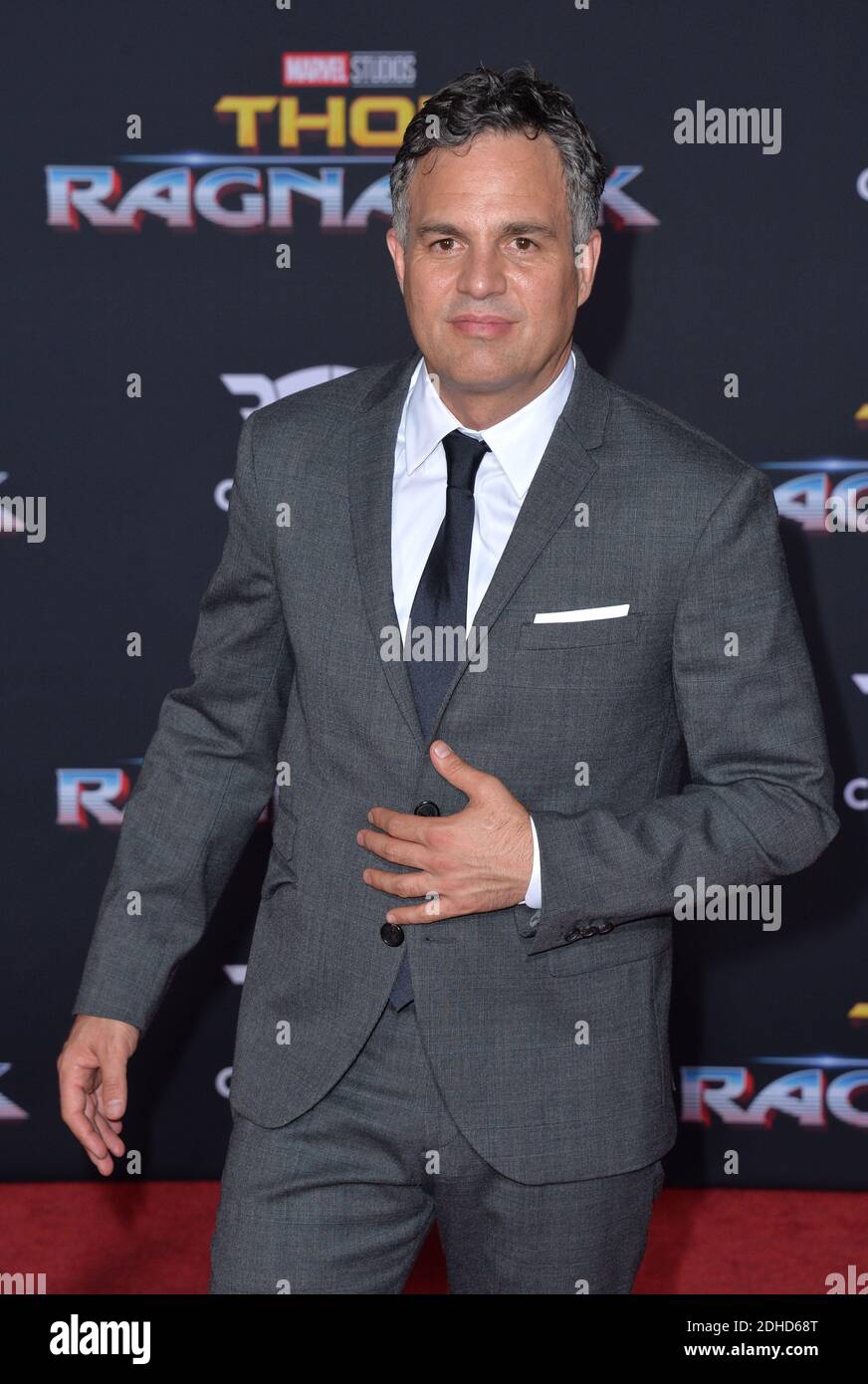 Mark Ruffalo attends the premiere of Disney and Marvel's 'Thor ...