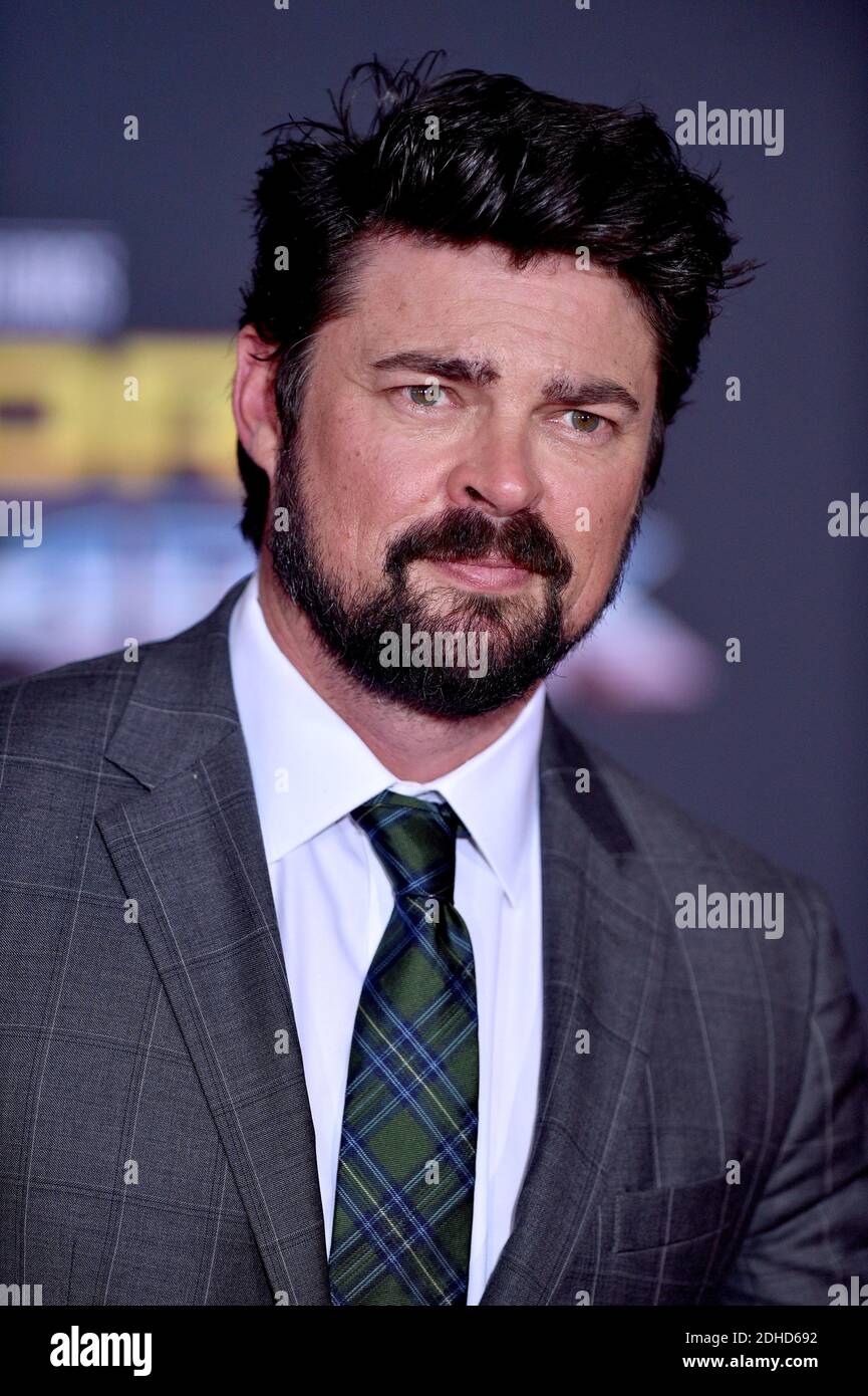 Karl Urban attends the premiere of Disney and Marvel's 'Thor: Ragnarok ...