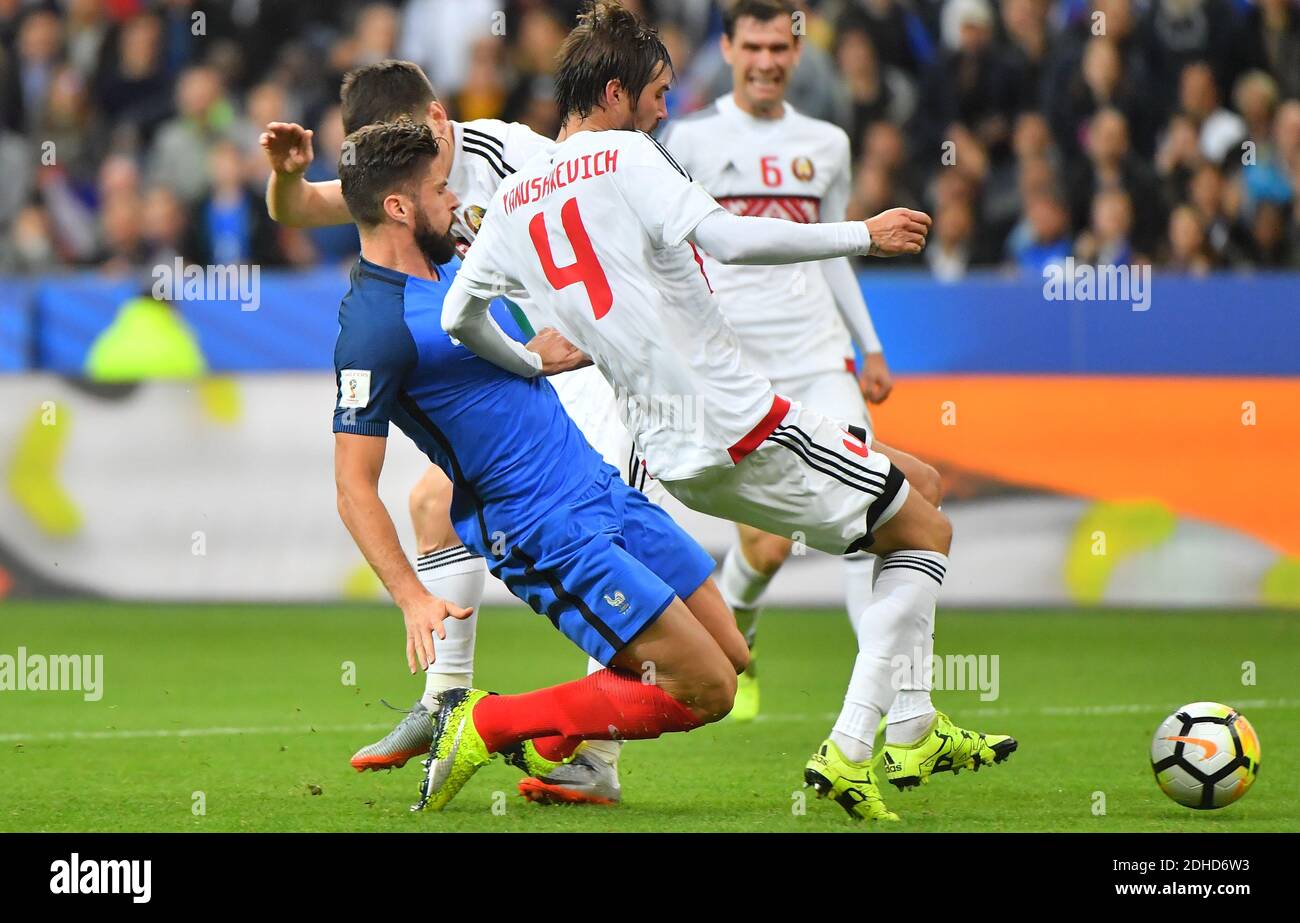 France's Joy Hugo Lloris during the World Cup Group A qualifying soccer ...