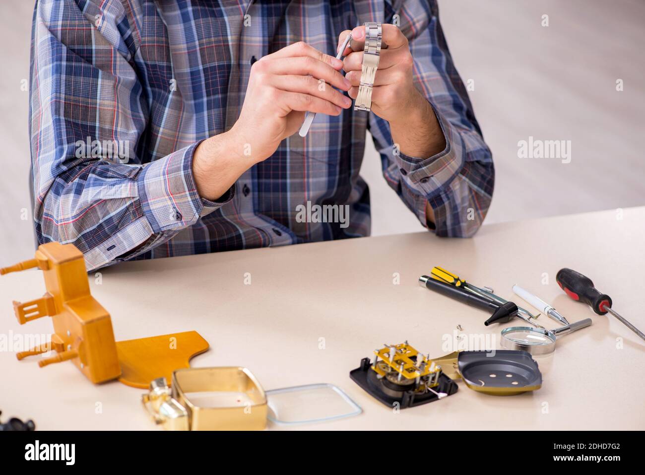 Male watchmaker hi-res stock photography and images - Alamy