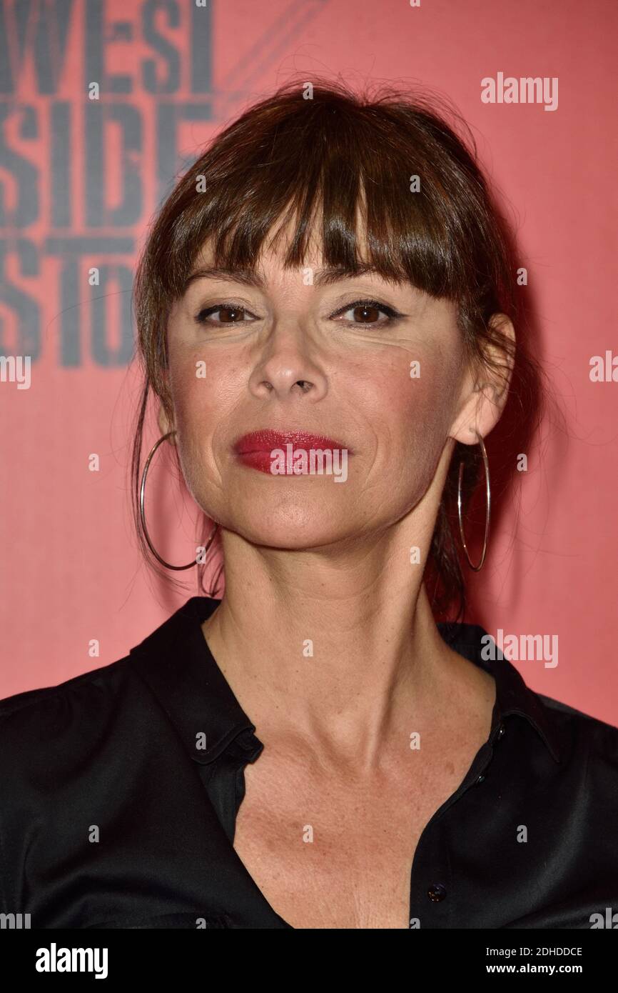 Mathilda May assiste a la soirée de gala West Side Story a la Seine ...