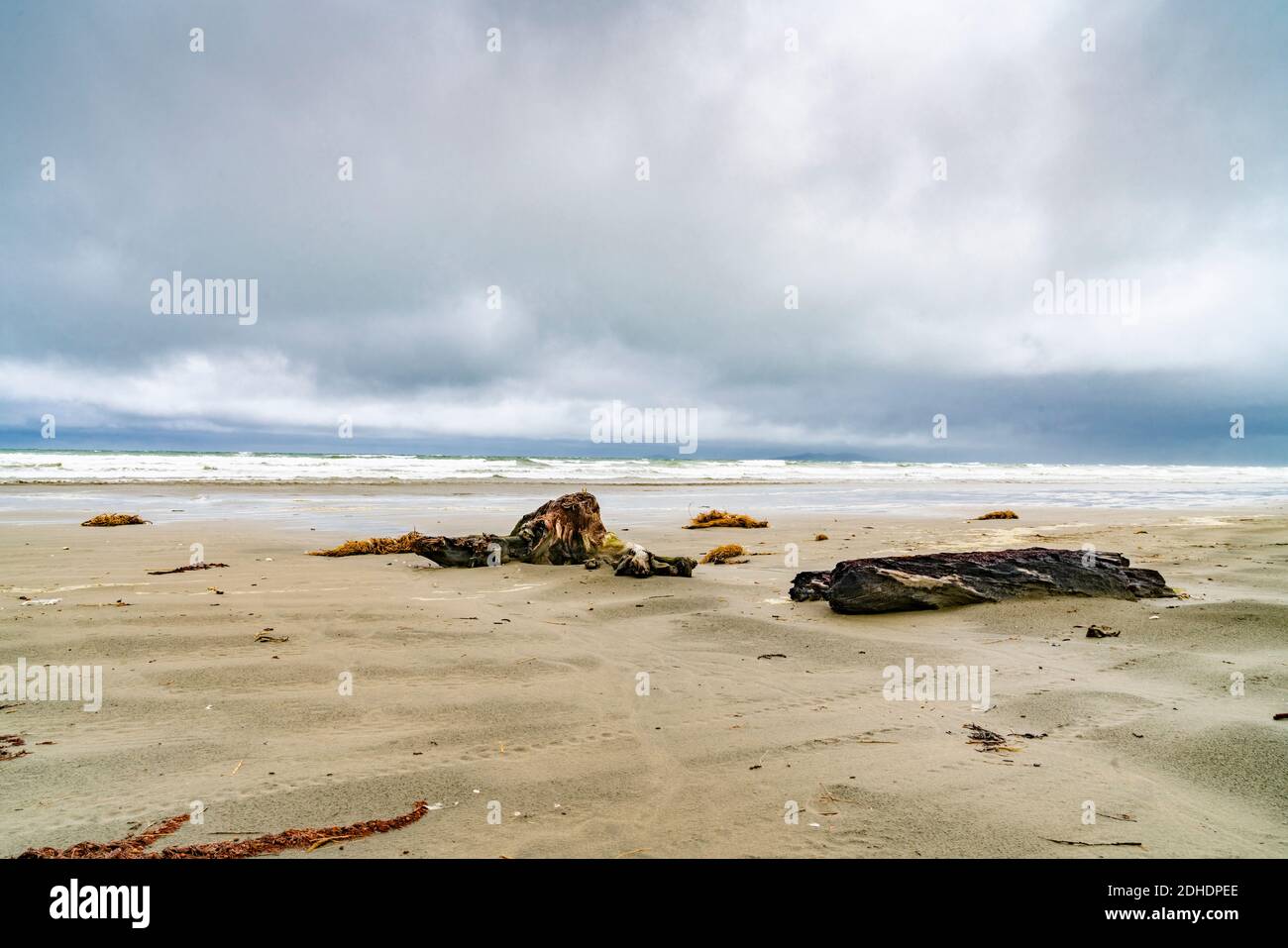 Dark overcast day at Oreti Beach, Invercargill New Zealand Stock Photo ...