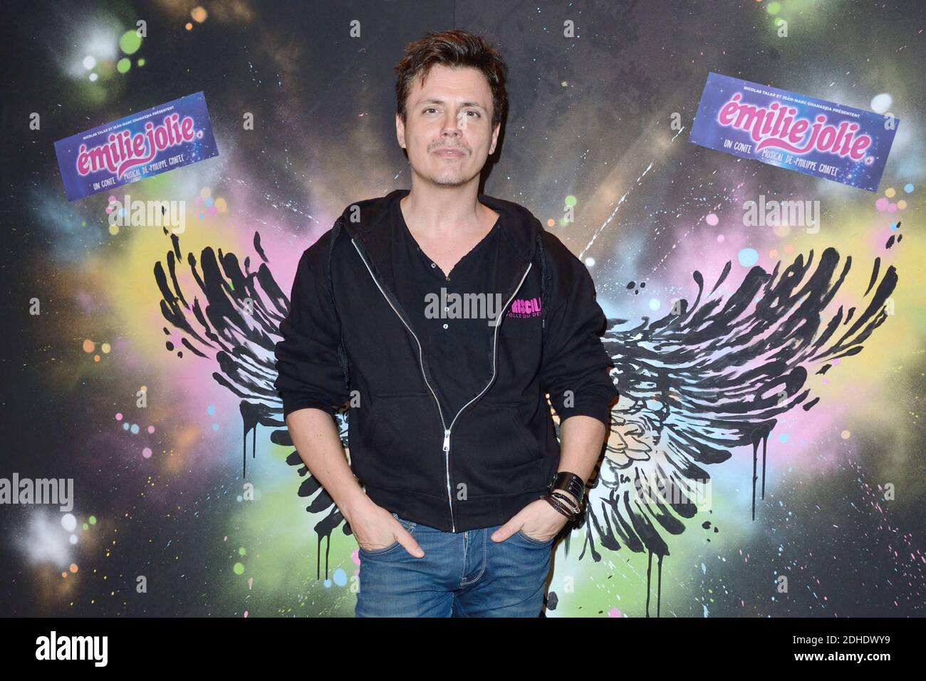 Laurent Ban assiste a la Generale de Presse de la comedie musicale ...