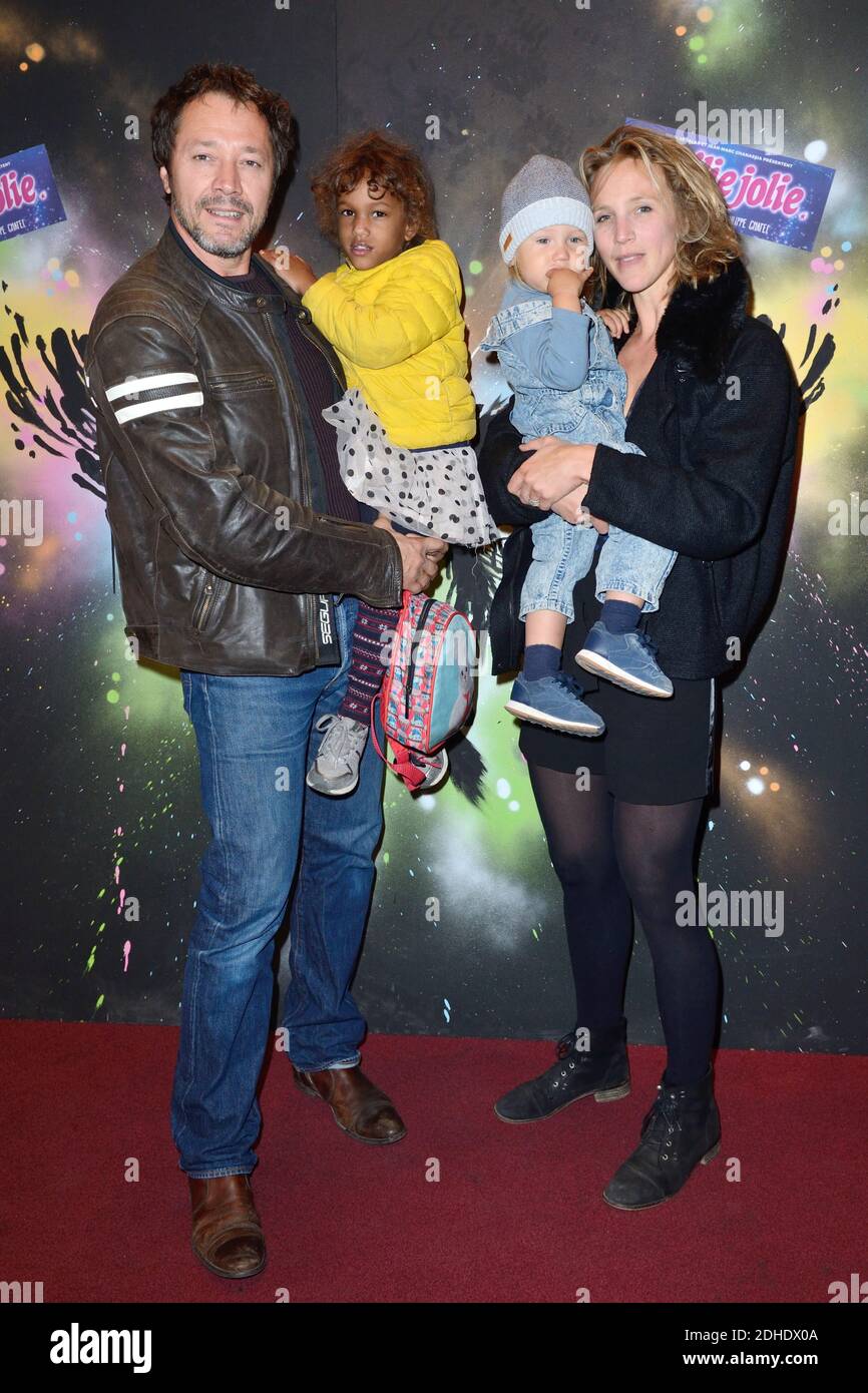 Marie Kremer avec son mari et ses enfants assistent a la Generale de ...