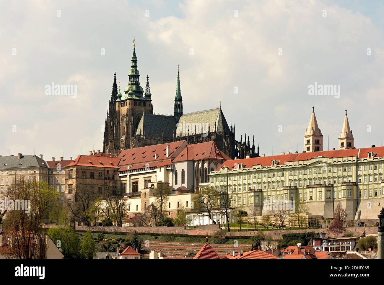 Praga medieval hi-res stock photography and images - Alamy