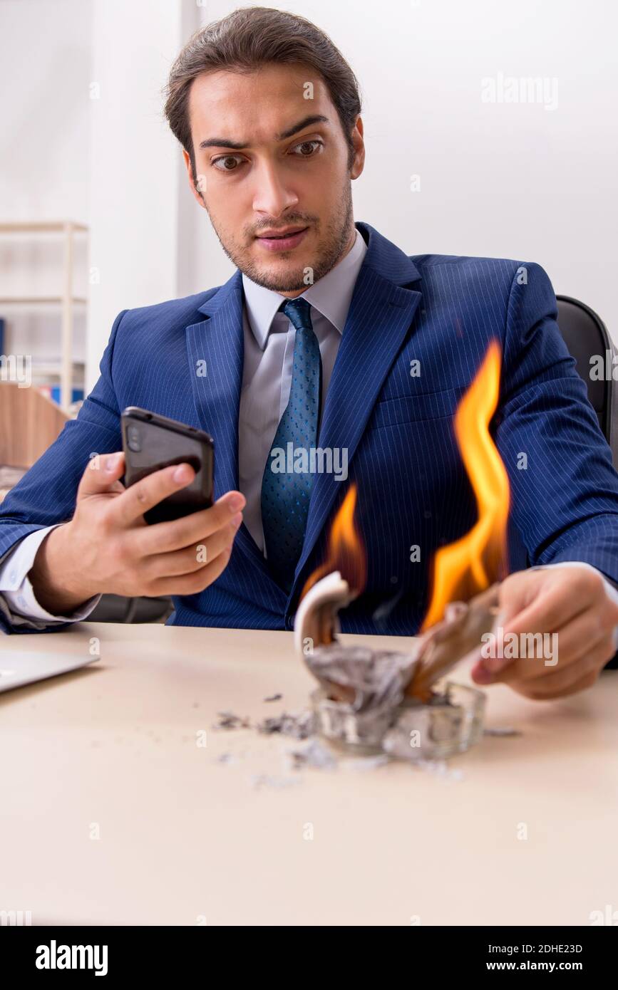 Office setting and stress hi-res stock photography and images - Alamy