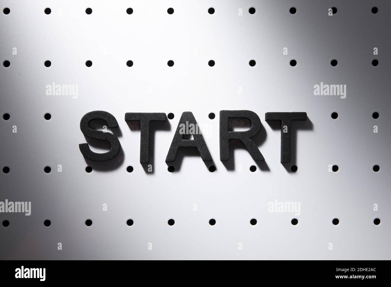 A top view of the text "Start" - business concept Stock Photo - Alamy