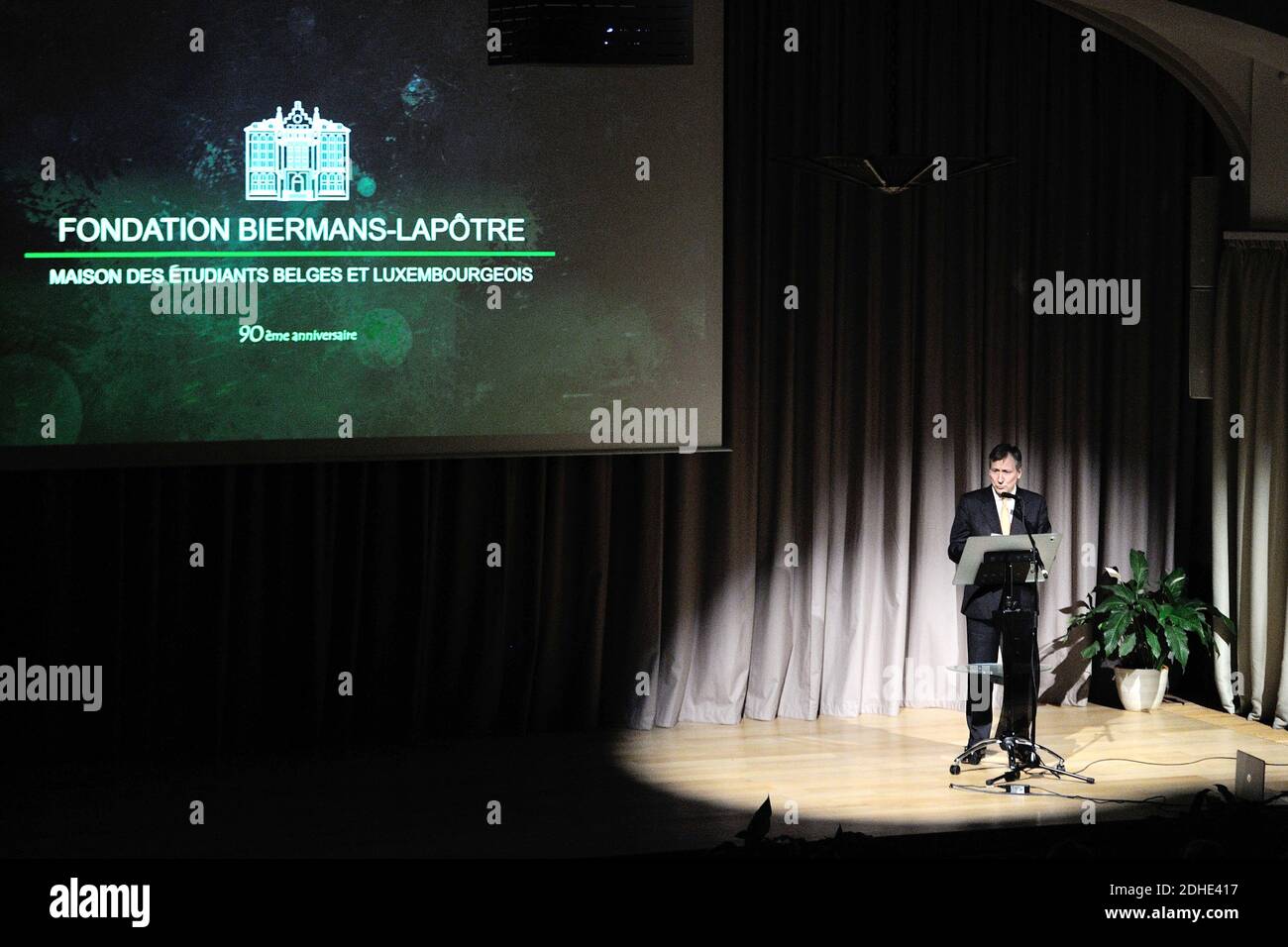 LUXEMBOURG OUT - L'Ambassadeur de Belgique en France Vincent Mertens de ...