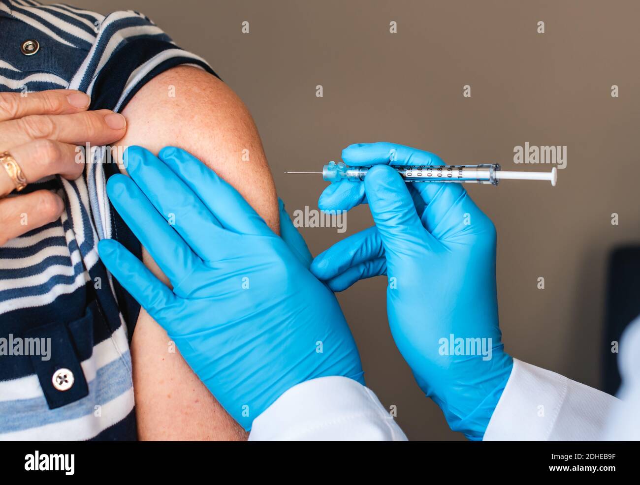 Woman shot needle arm hi-res stock photography and images - Alamy