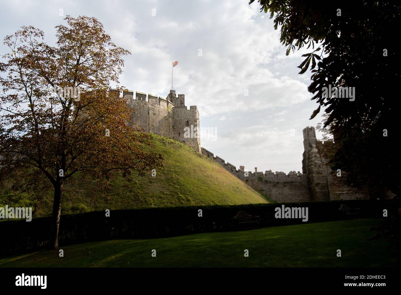 The beautiful ancient Arundel castle and cathedral during daylight ...