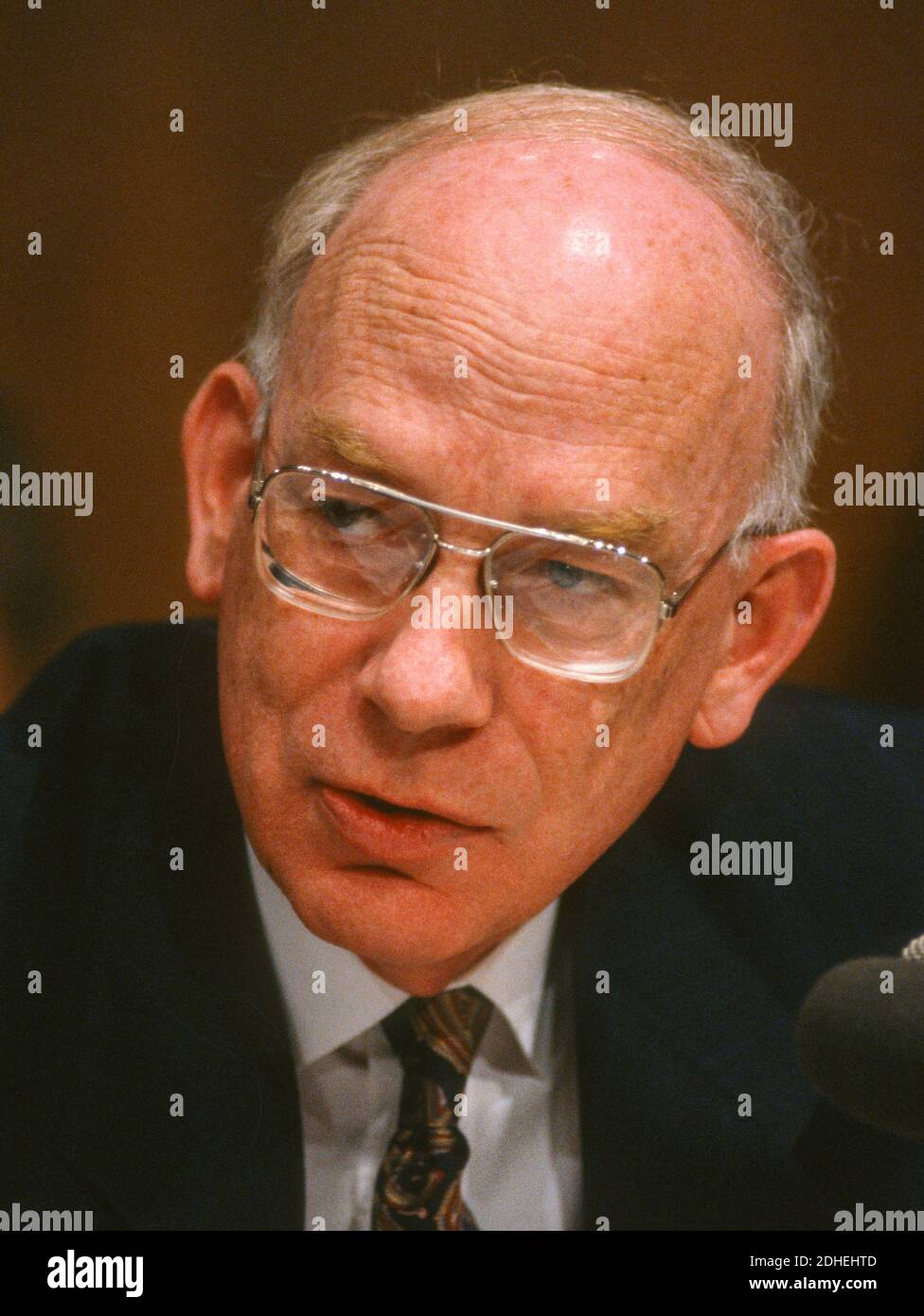 WASHINGTON, DC, USA, FEBRUARY 24, 1993 - U.S. Senator Robert Bennett (R ...