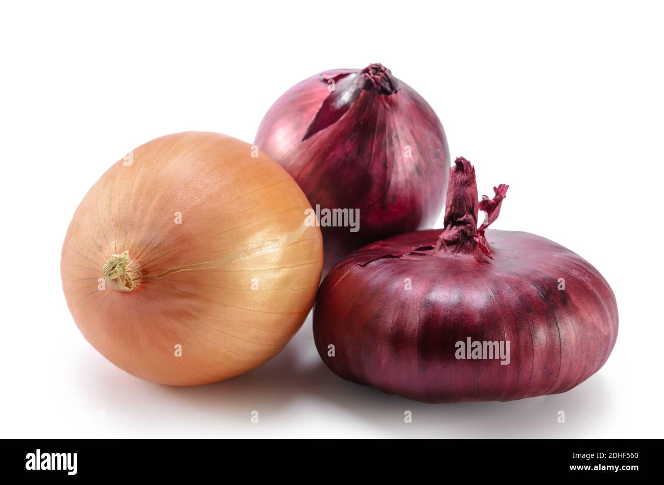 Purple onion skin Cut Out Stock Images & Pictures - Alamy