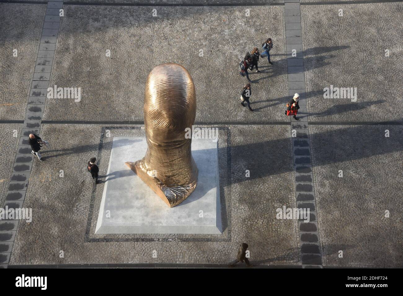 Cesar's sculpture paris hi-res stock photography and images - Alamy