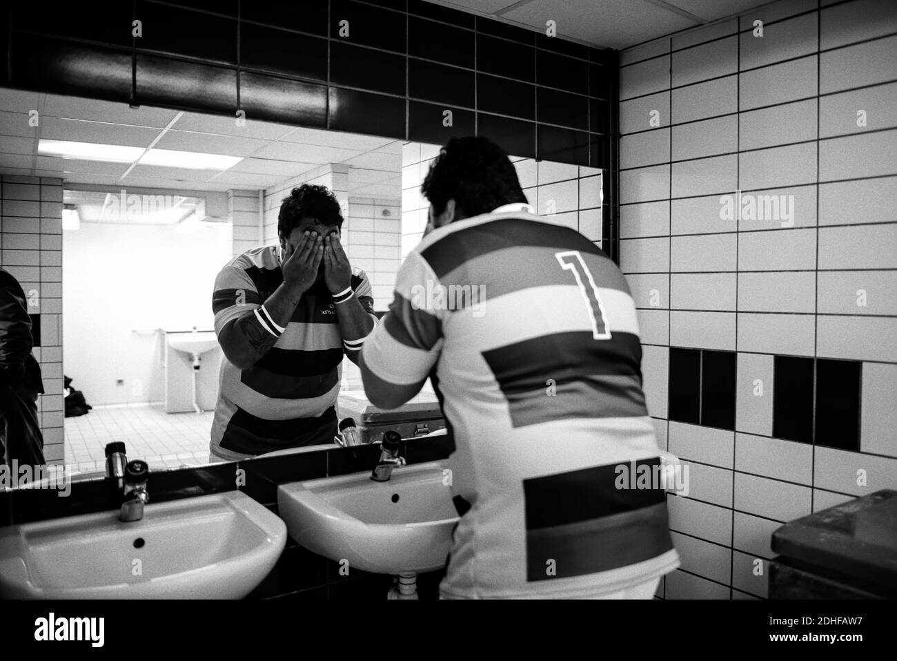 Atmosphere in the Barbarian Francais' locker room during the game ...