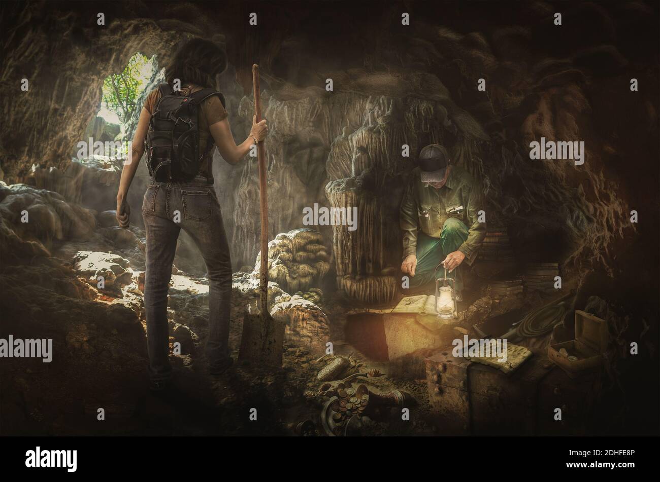 Gold treasure cave hi-res stock photography and images - Alamy