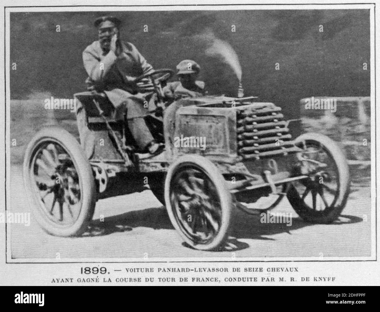 La Panhard et Levassor 16HP de René de Knyff, victorieuse du Tour de ...